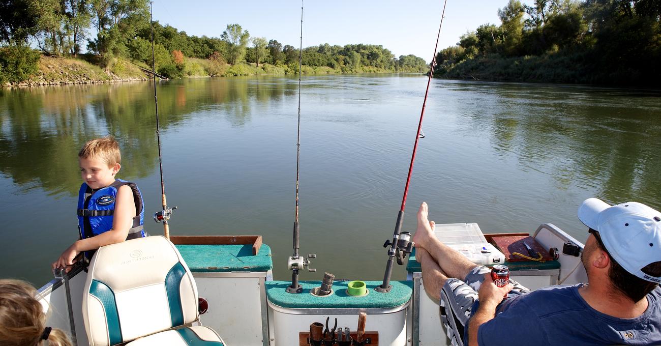 Best Boats For Fishing And Family Fun | LakeWizard