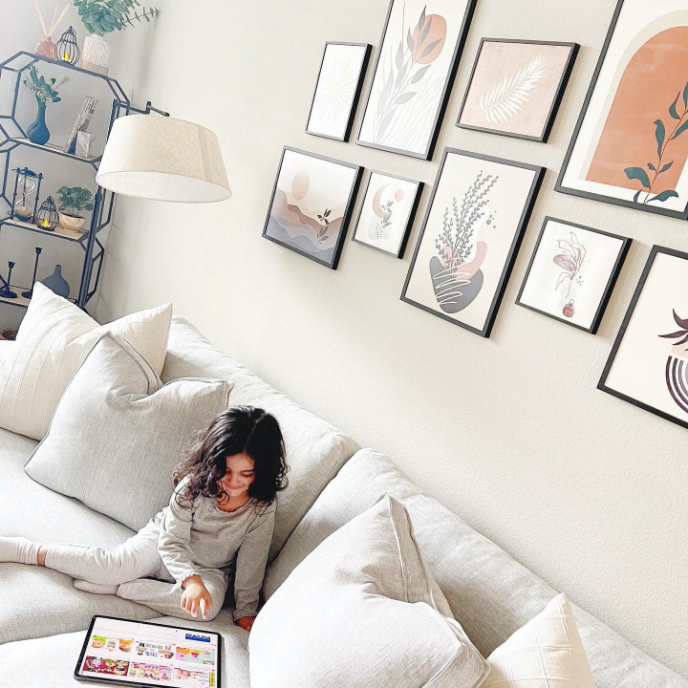 Mixtiles — Stunning, Nail-Free Photo Frames.