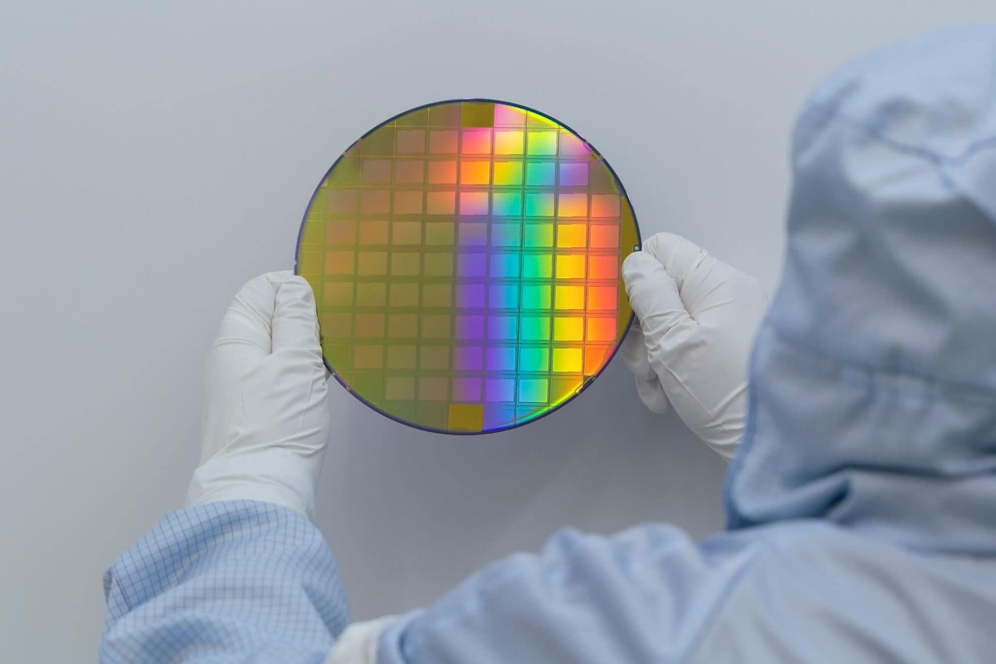 Silicon Wafer Cleaning: Methods and Techniques
