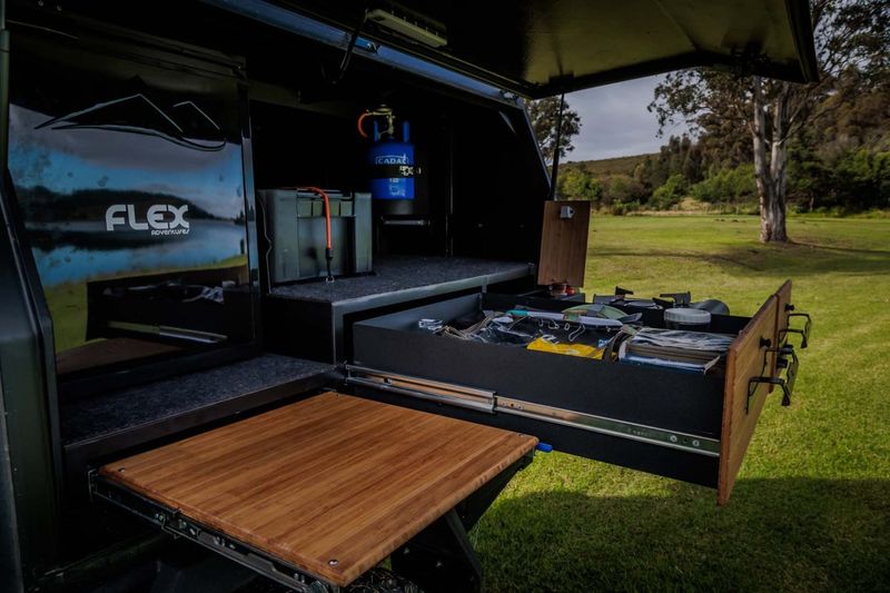Outdoor Campers | Alublack Tray Gauteng