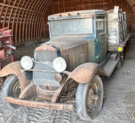 FARM MACHINERY & ANTIQUE AUCTION!