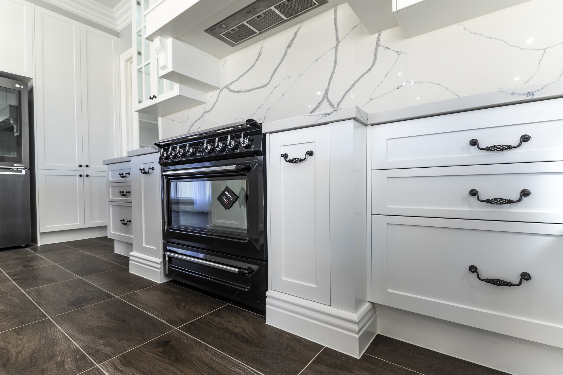 HARRINGTON GROVE | Showcasing Exceptional Kitchen & Joinery Projects ...