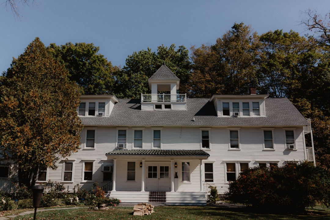 Michelle and Mike's Foxfire Mountain House Wedding — Nicole Nero Studio