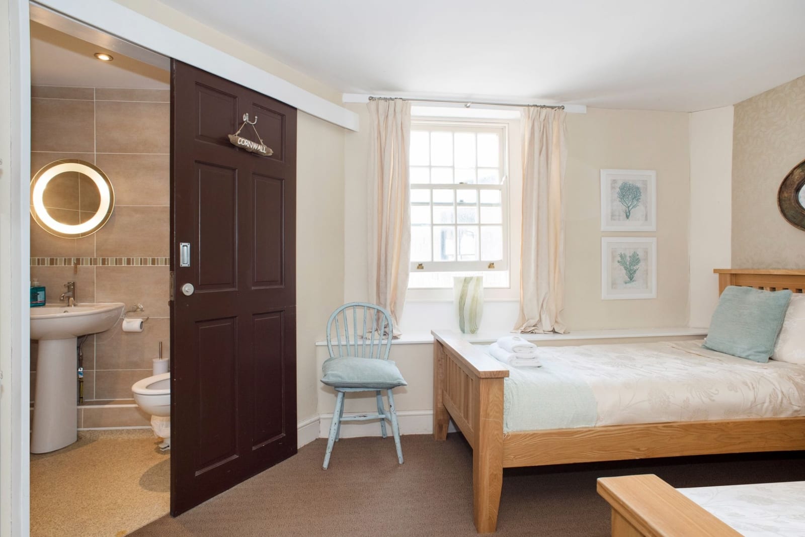 B&B Rooms at The Halfway House Inn, Kingsand