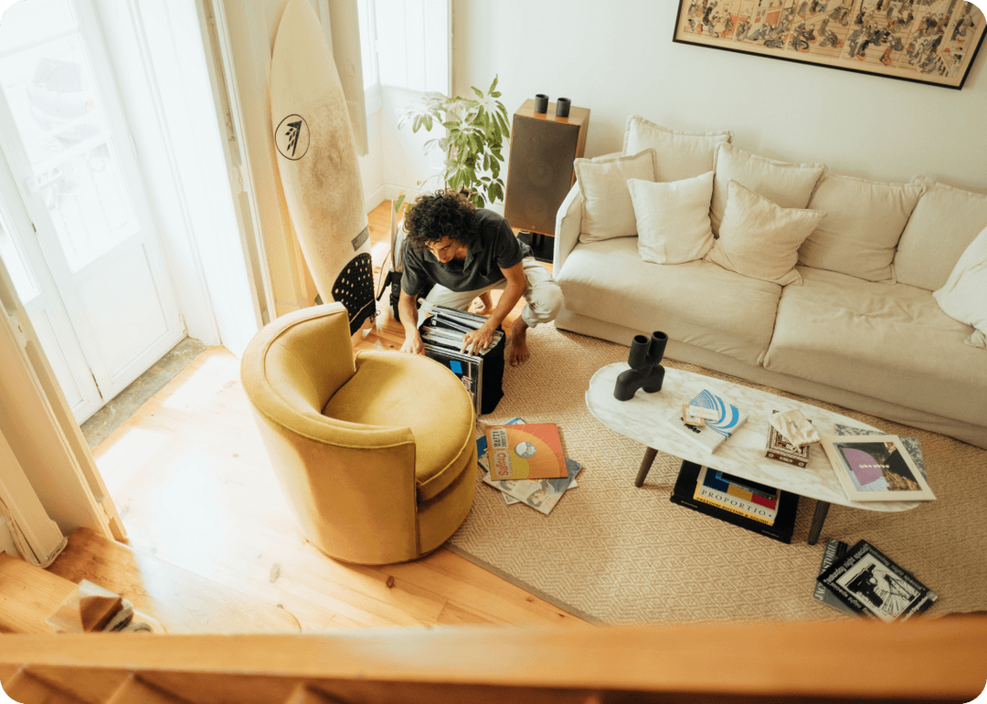 MyPlace -- Host & Stay With Friends