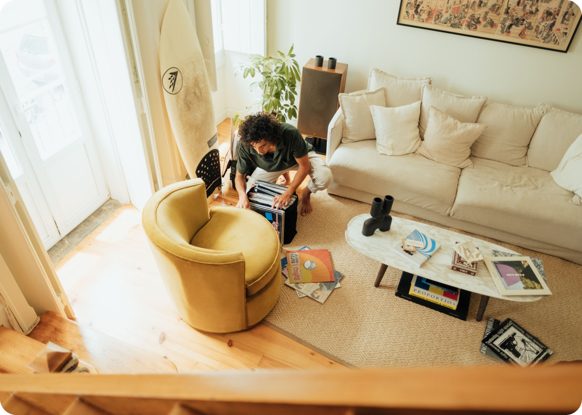 MyPlace -- Host & Stay With Friends