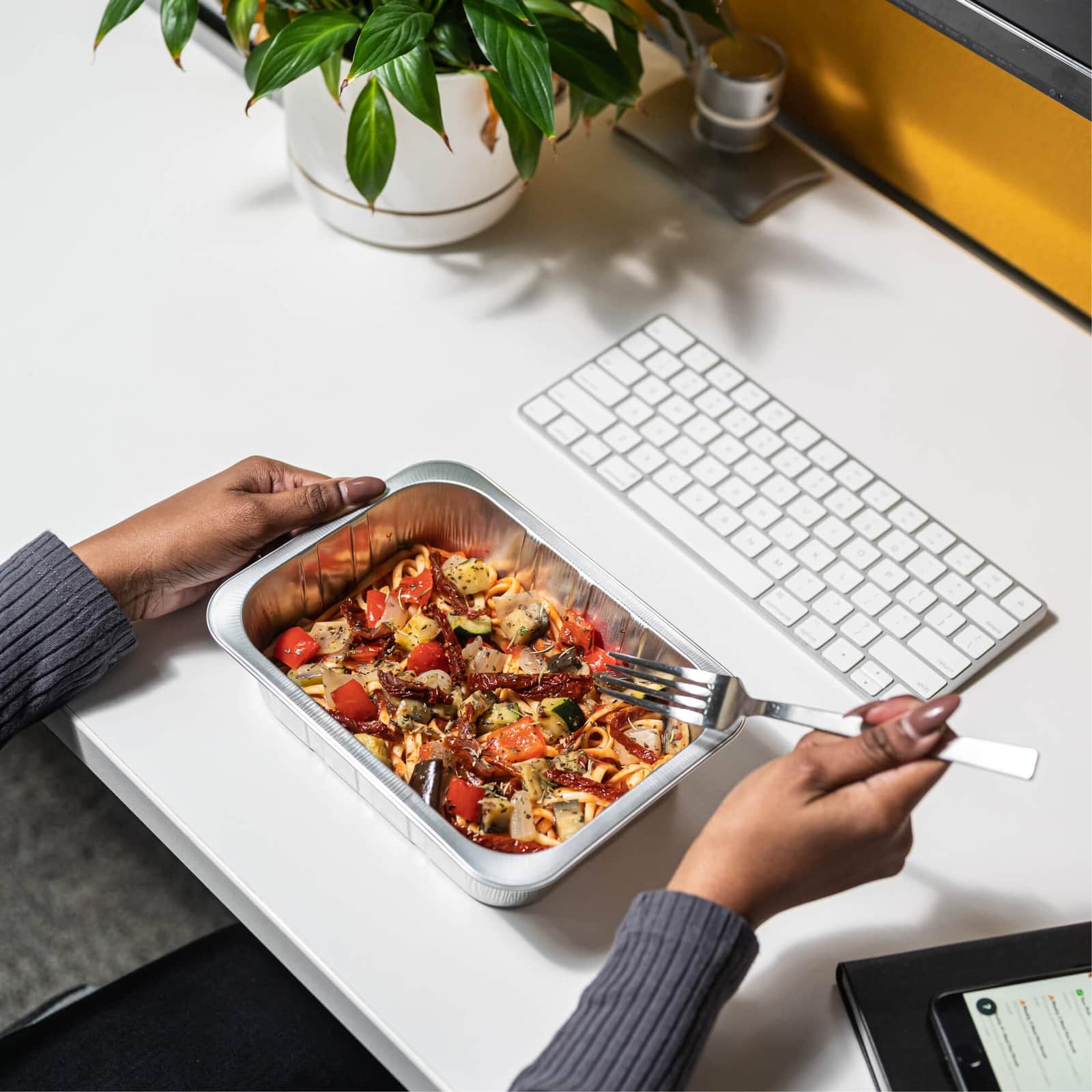 KitchenMate | Restaurant quality meals on-site 24/7