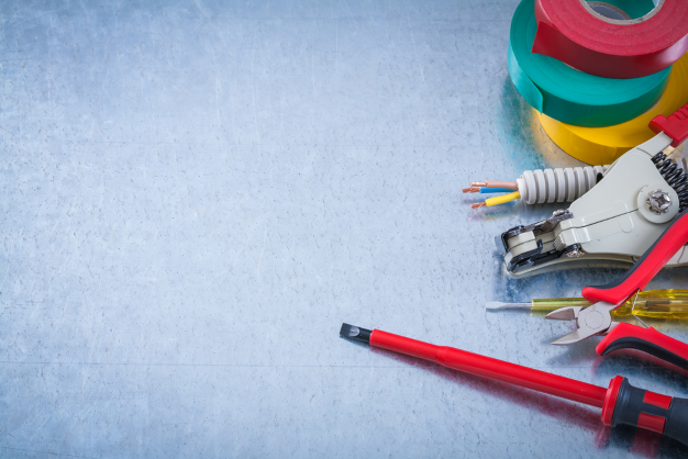 Servicebox | Electrician Tools: What Are the Best Brands for Professionals?