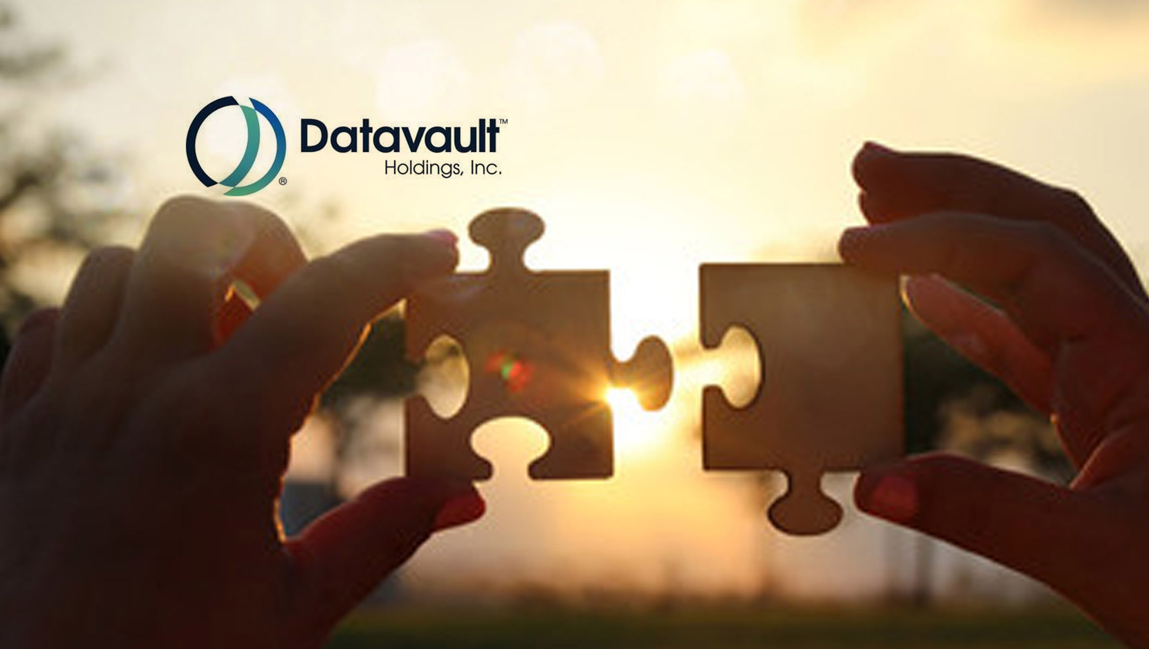 PRESS RELEASE: Datavault® Collaborates with Fashion Legend Thomas ...