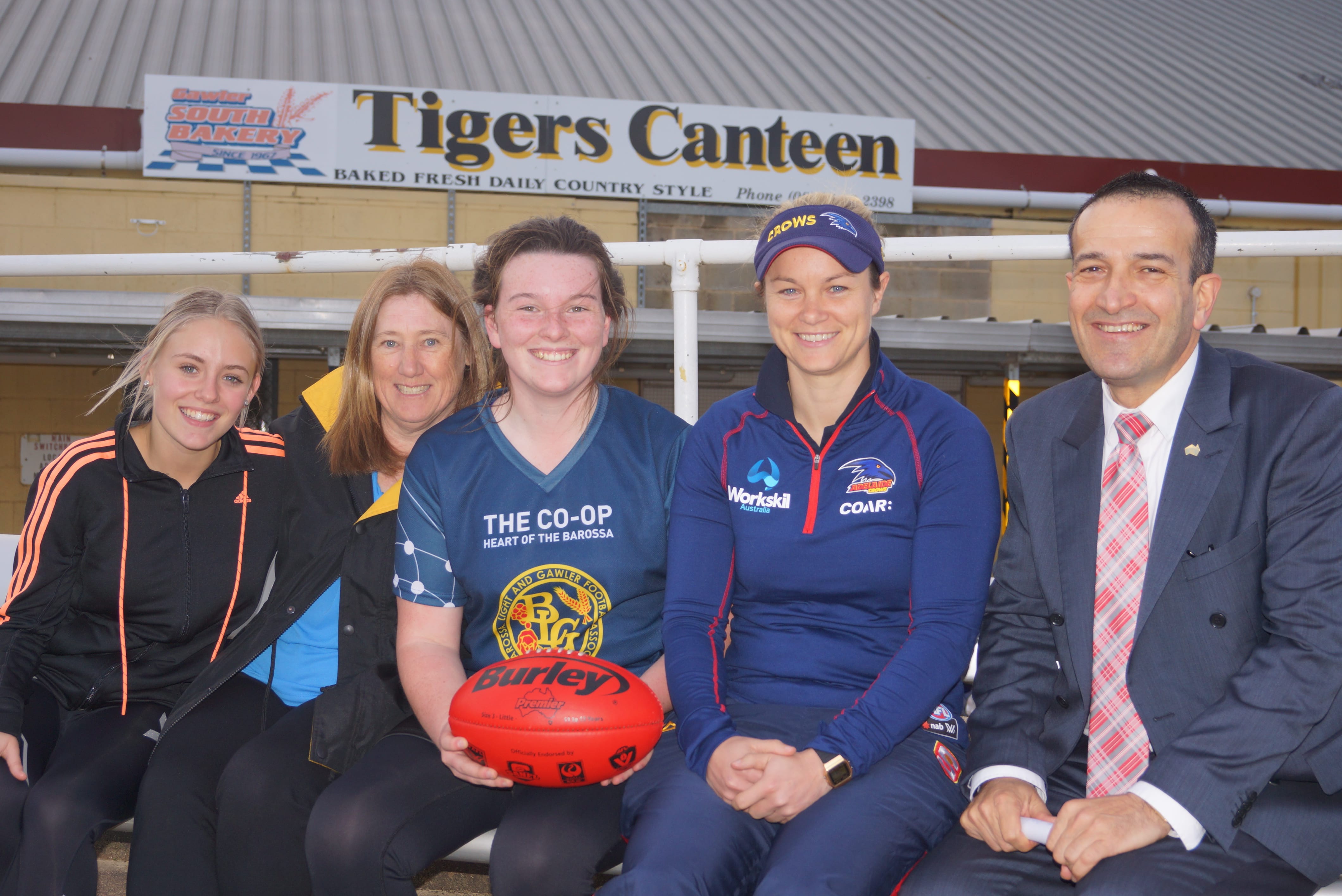 Crow Swoops Into Gawler Tiger Country | Tony Piccolo MP