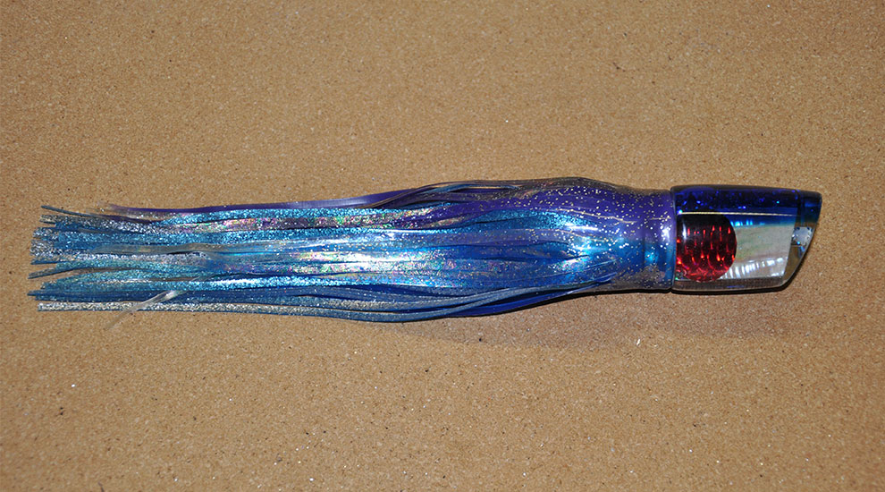 How to Skirt a Trolling Lure Two Ways