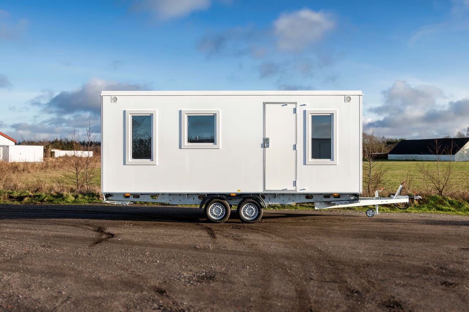Housing trailer for 2 persons - Compact and convenient