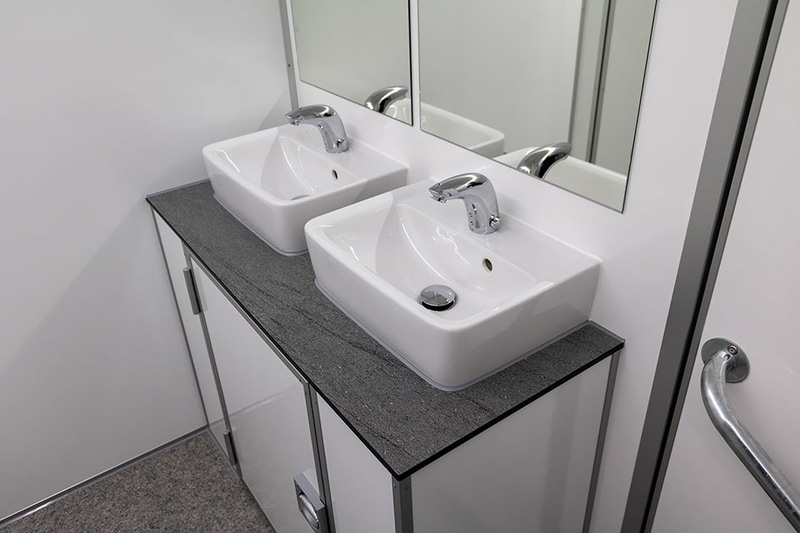 Touchless toilet - Sensor activated flushing system