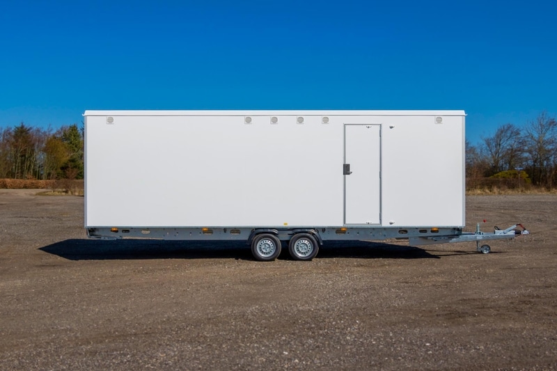 Crew trailer for construction and renovation sites