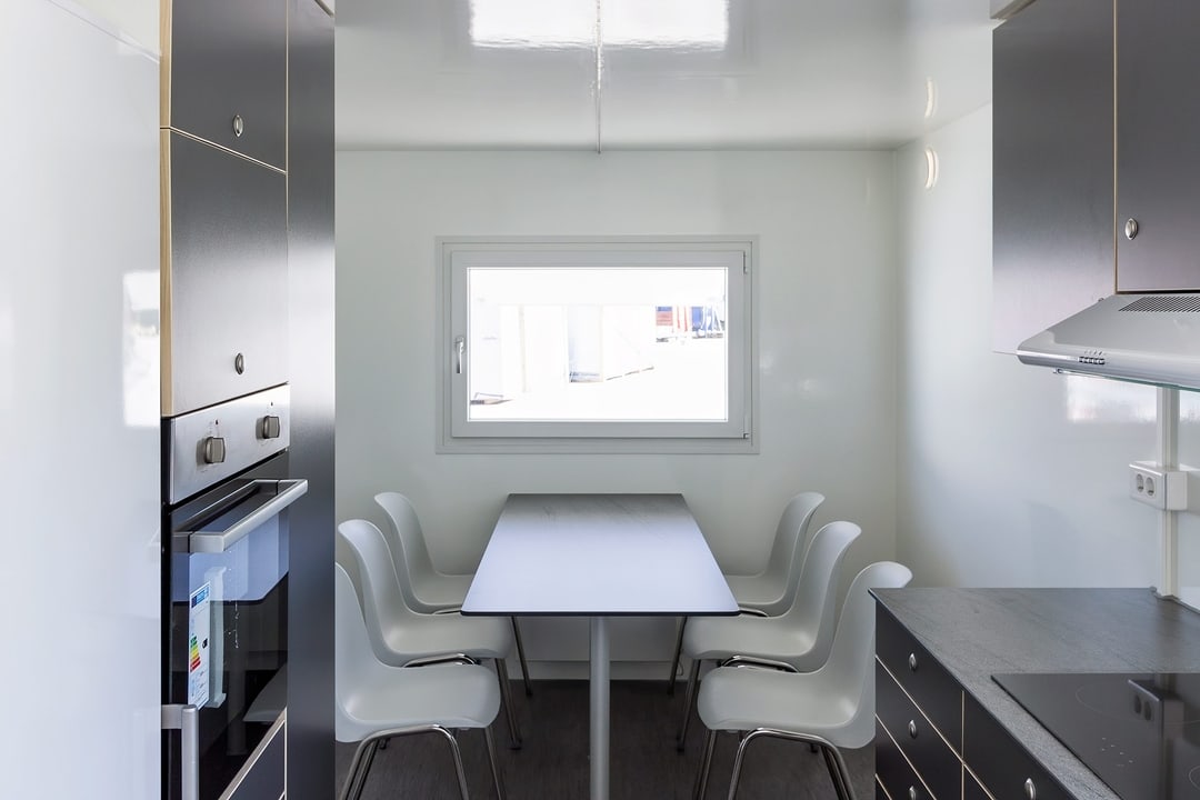 Kitchen trailer - Fully equipped mobile kitchen on wheels