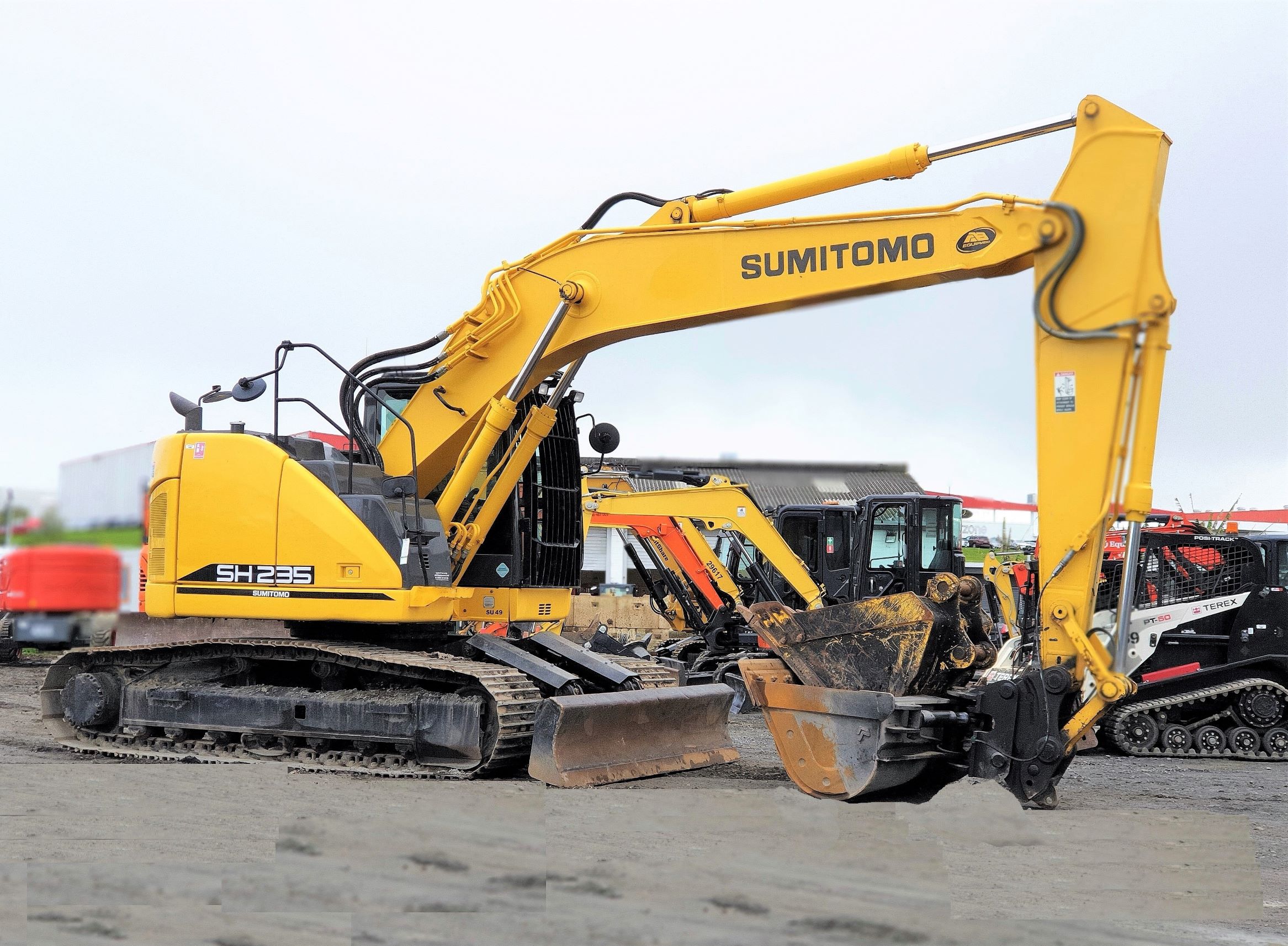 25T Excavator Hire | Sumitomo SH235X-6 Digger Excavator Rental - Equipt