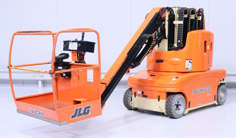 10m platform / 12m working height - Electric Boom Lift Hire | Toucan ...