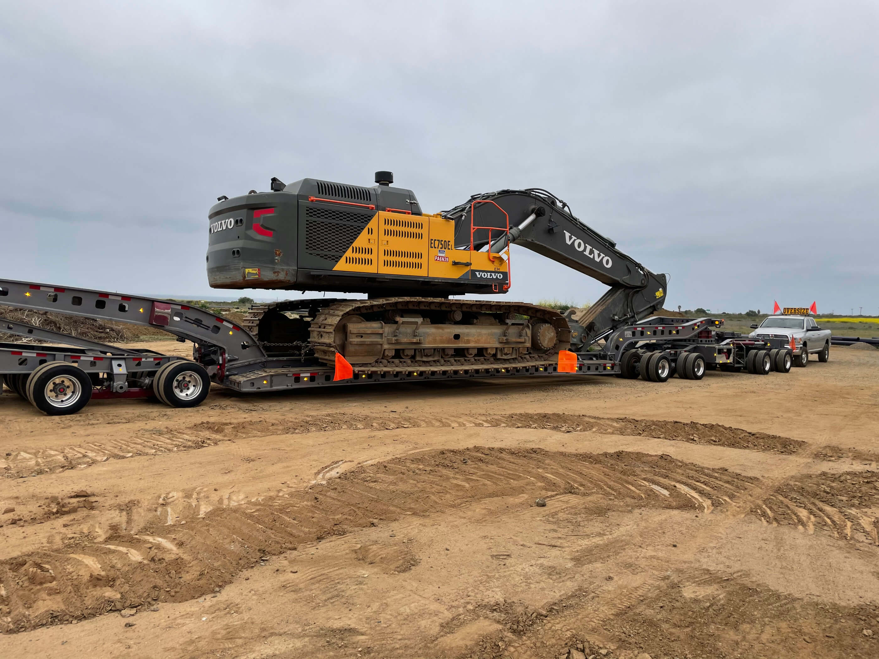 Local California Heavy Haul Company | Bill Signs Trucking