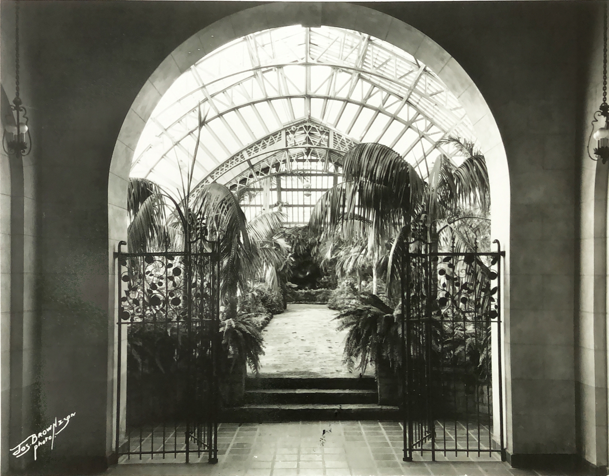 Mitchell Park Domes - Floral Show Dome