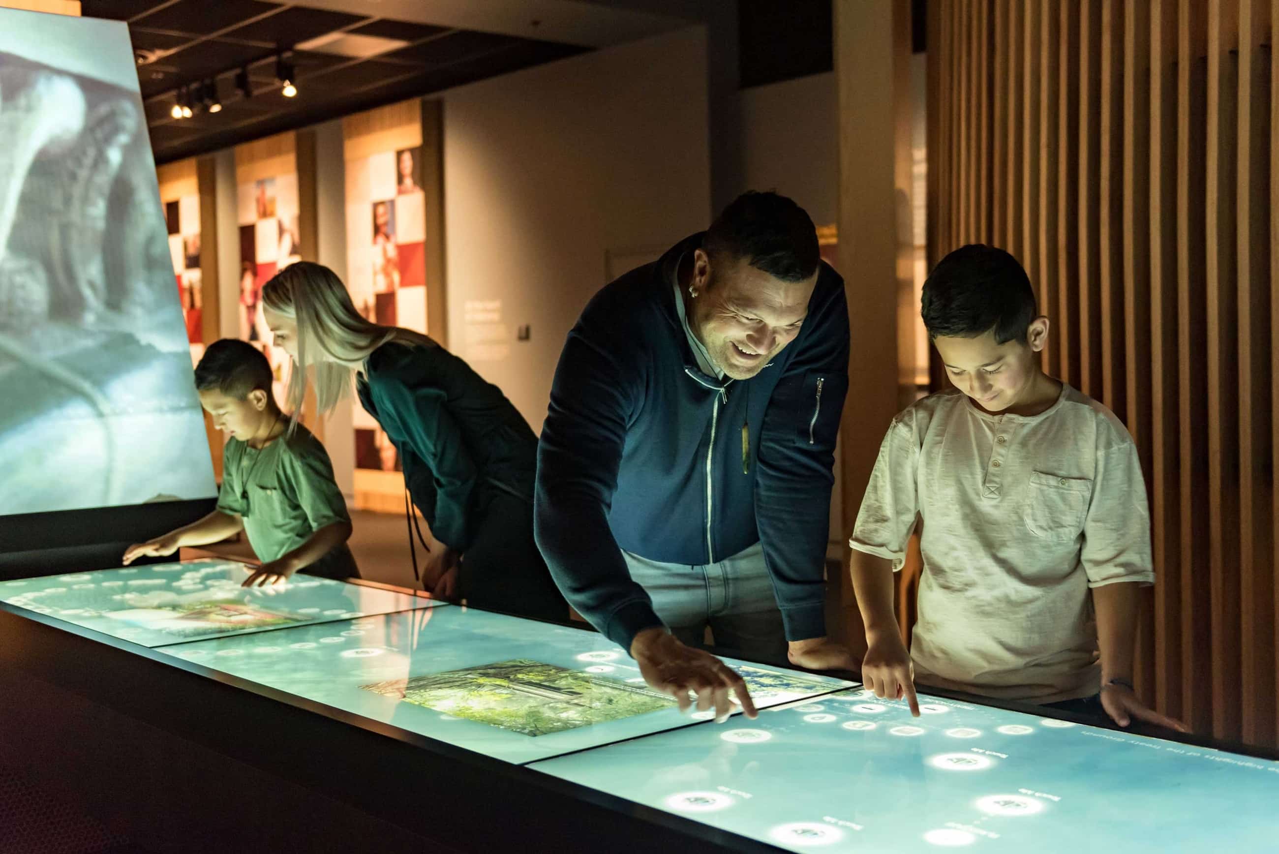 Waitangi Waka | Ngātokimatawhaorua | Museums & Taonga