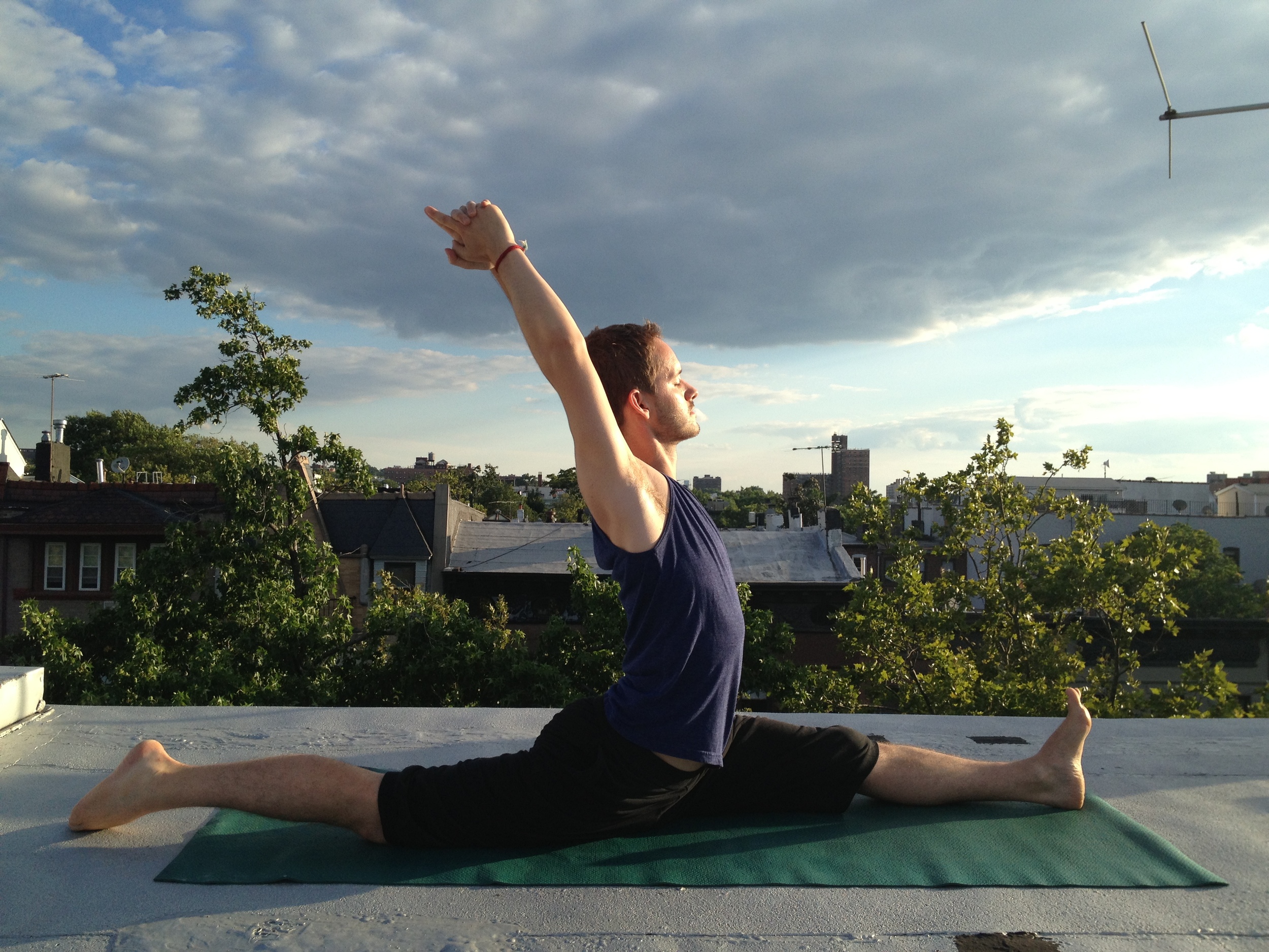 How to do Hanumanasana