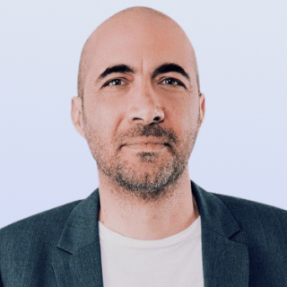 Personal data flow monitoring and analytics platform