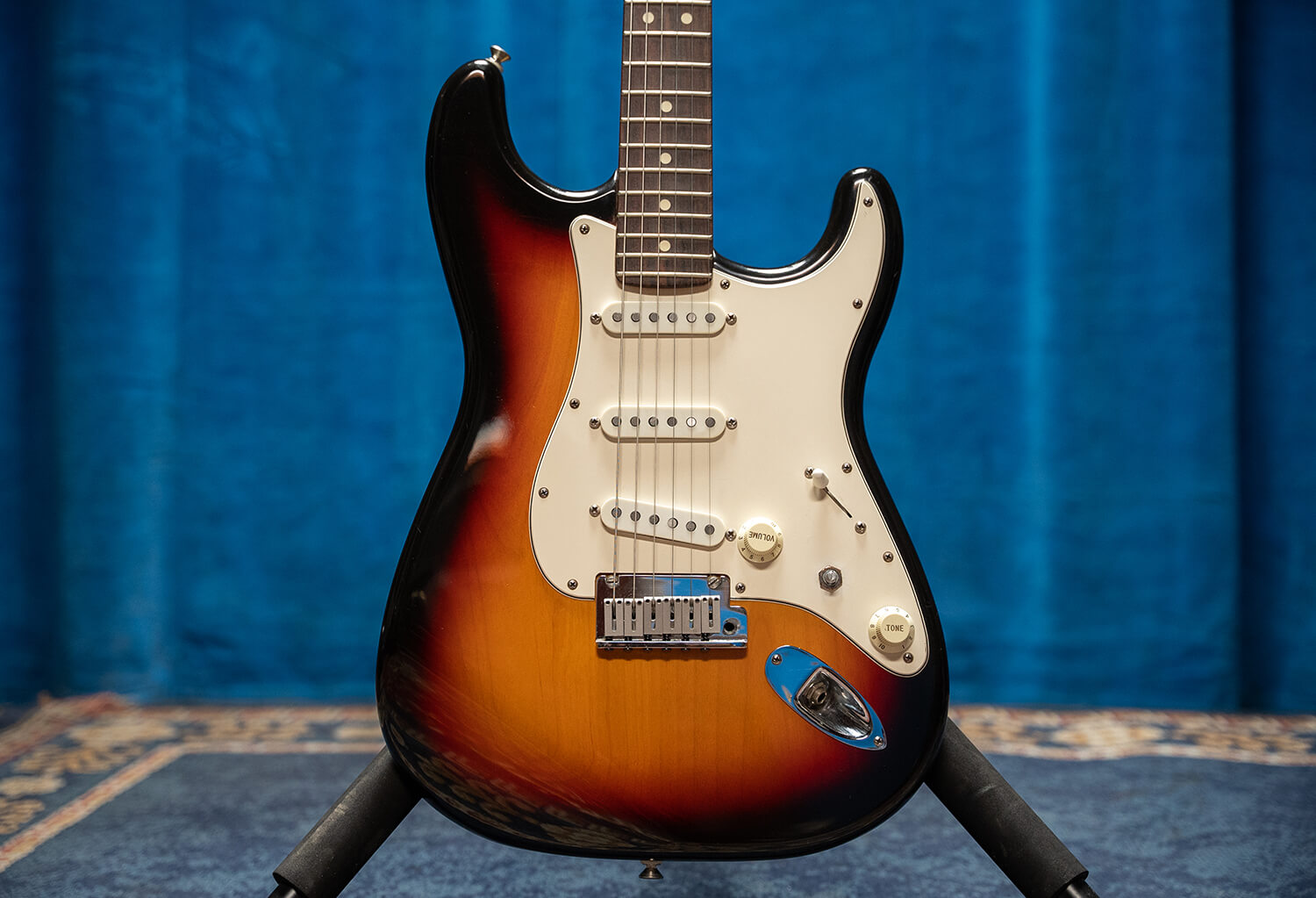 Rent Fender Stratocaster American Standard Electric Guitar - 3-Tone ...