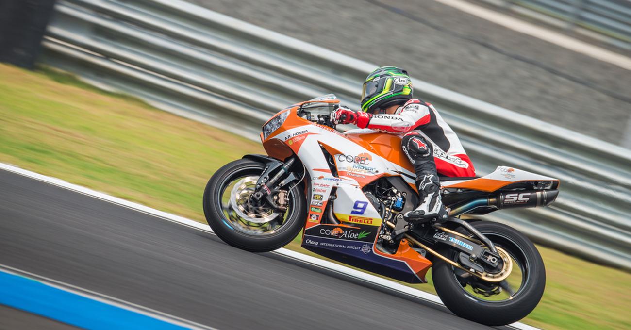 Yamaha R6 Vs Honda CBR600RR | ThrottlePack