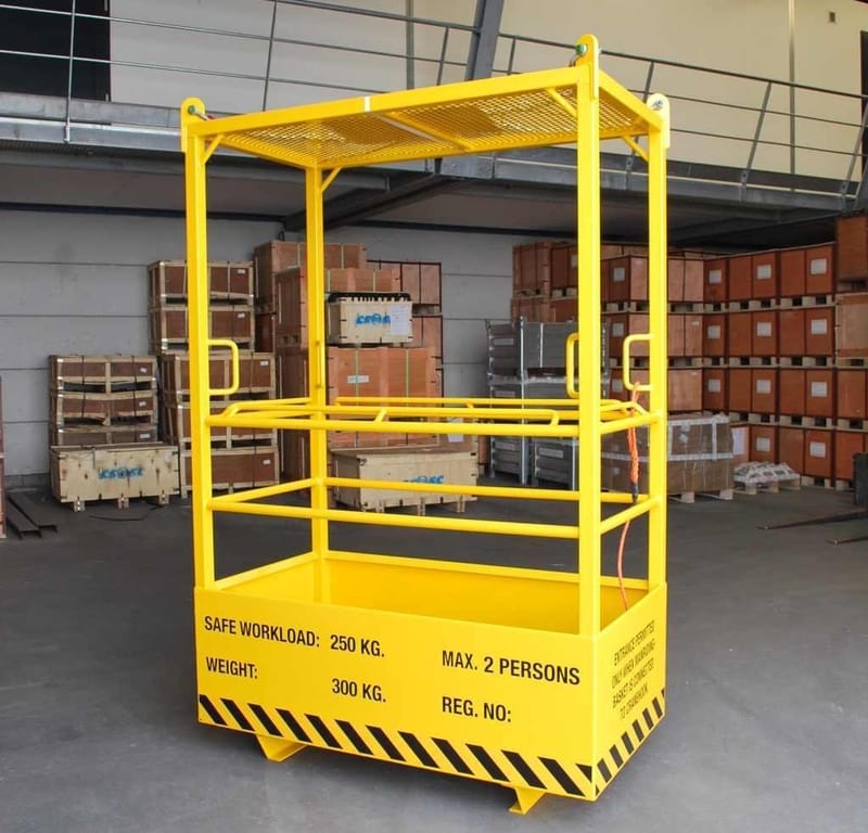 Cargo and container lifting beams and spreaders