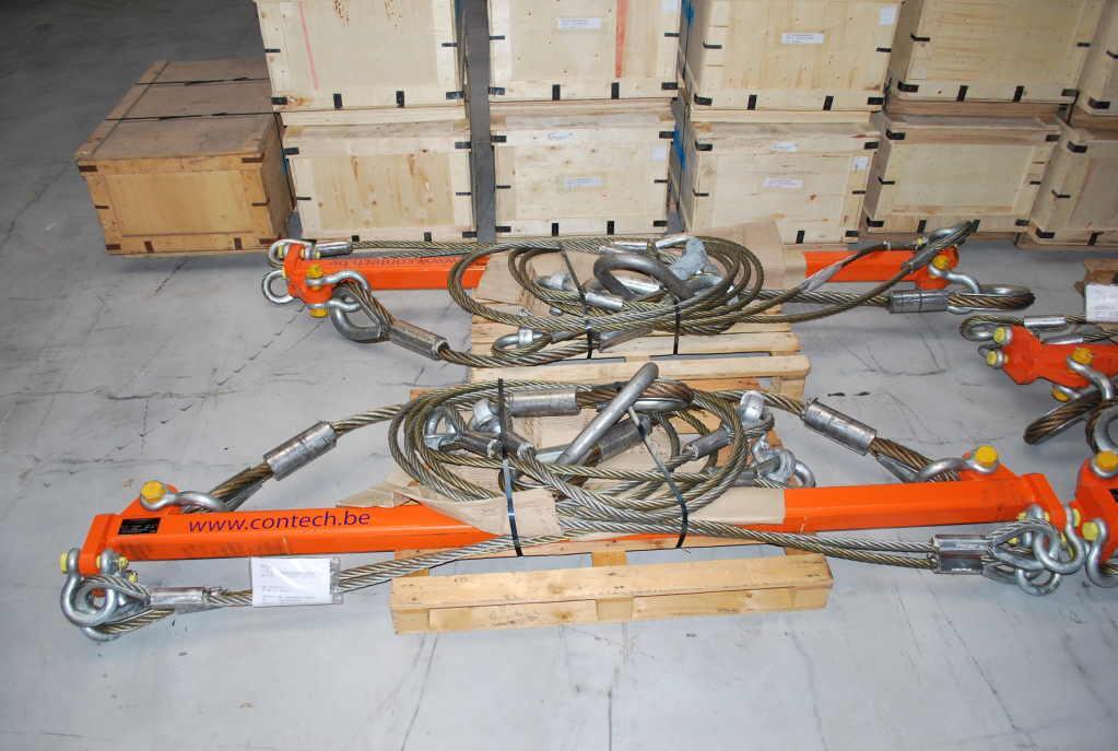 Cargo and container lifting beams and spreaders
