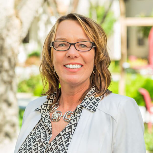 Royal Oaks | Senior Living Team