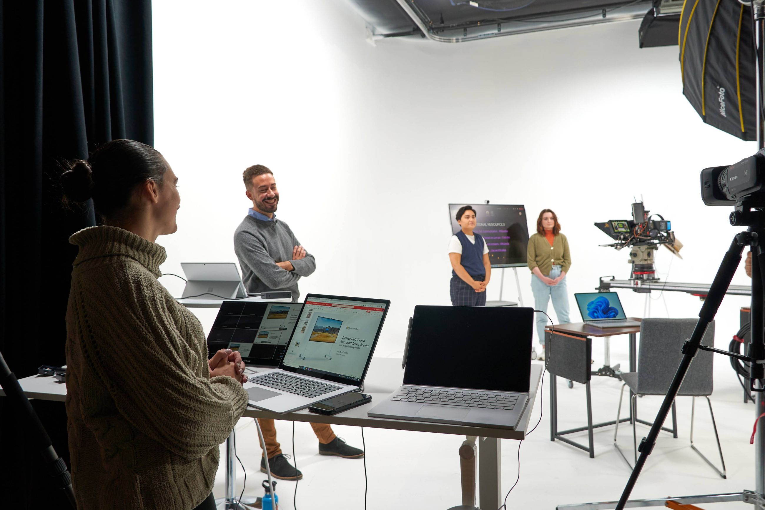 Presenter Group | Coaching. Concepting. Presenting.