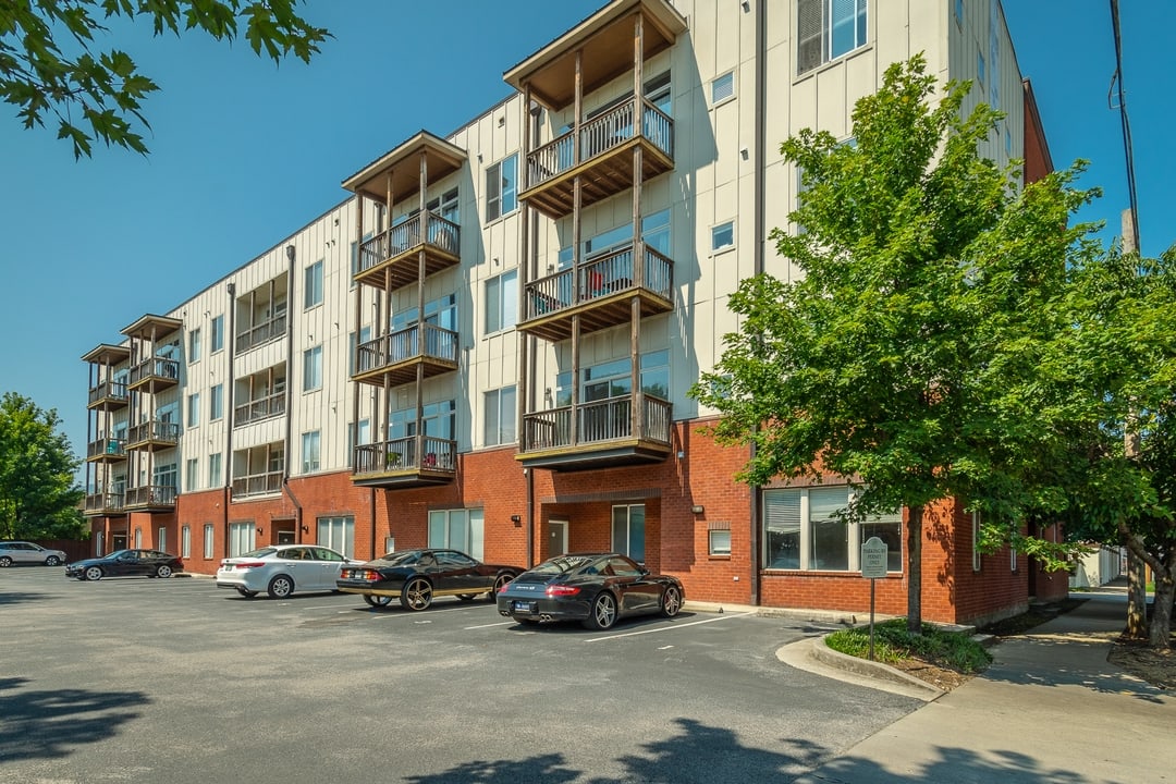 Southside Flats | 1 & 2 Bedroom Apartments