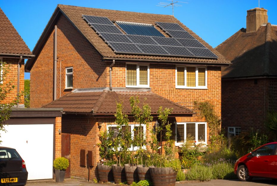 Why Solar Panels Need Calcium-Free Water for Maintenance | RST CleanTech