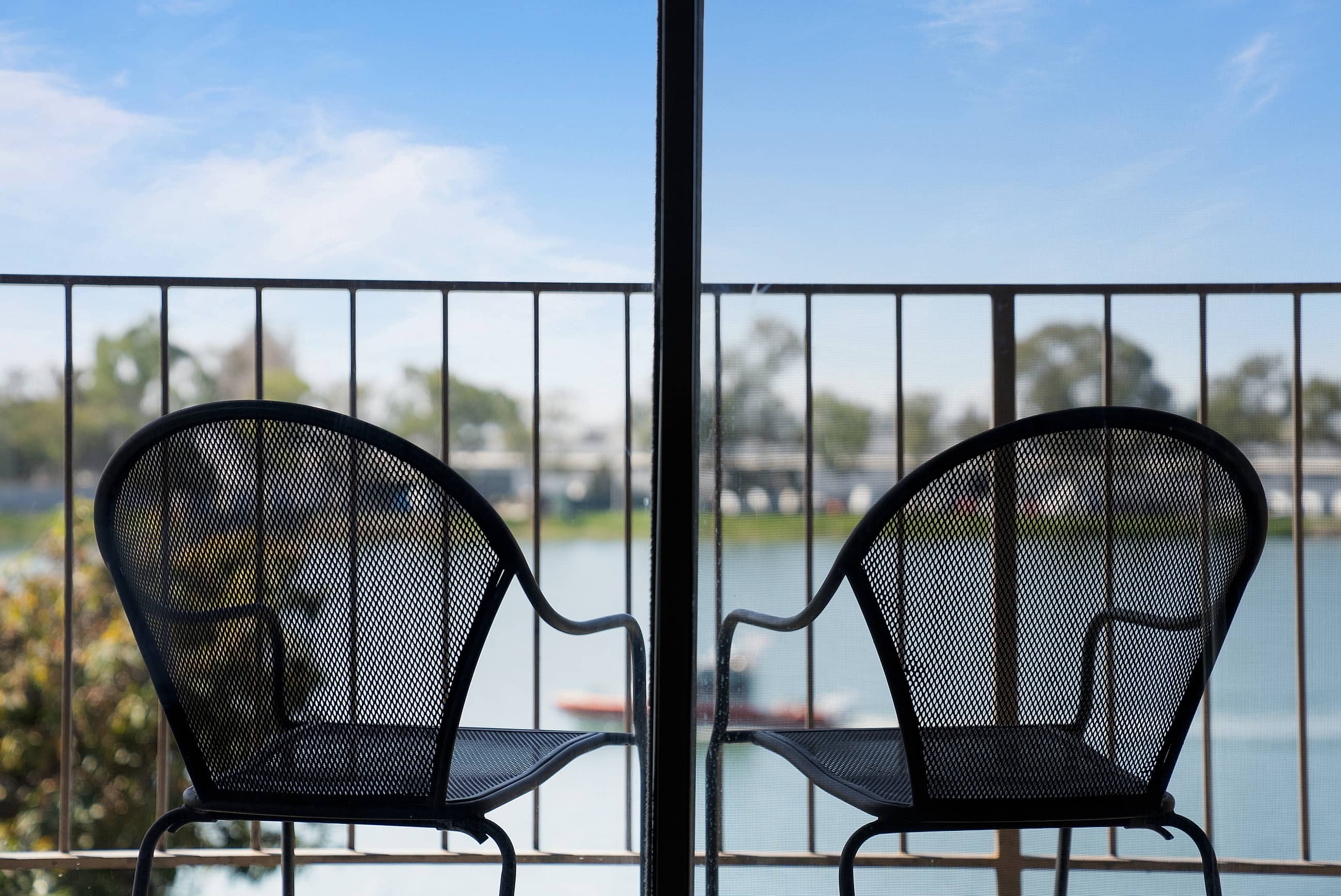 #1 Hotel in Oakland + Breathtaking Views - Executive Inn & Suites