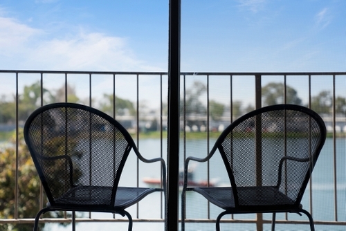 #1 Hotel in Oakland + Breathtaking Views - Executive Inn & Suites