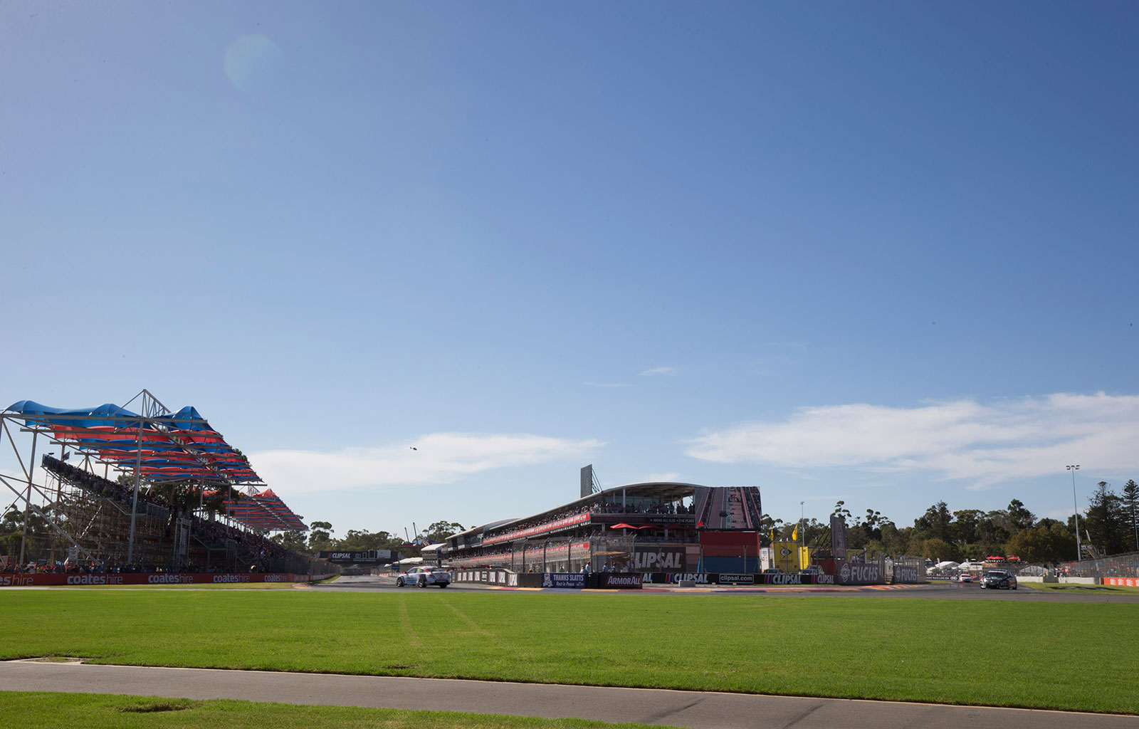 Adelaide 500 V8 Supercar Event | Case Study | iEDM Projects