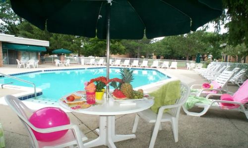 Hidden Tree Apartments & Townhomes | Cotel Housing