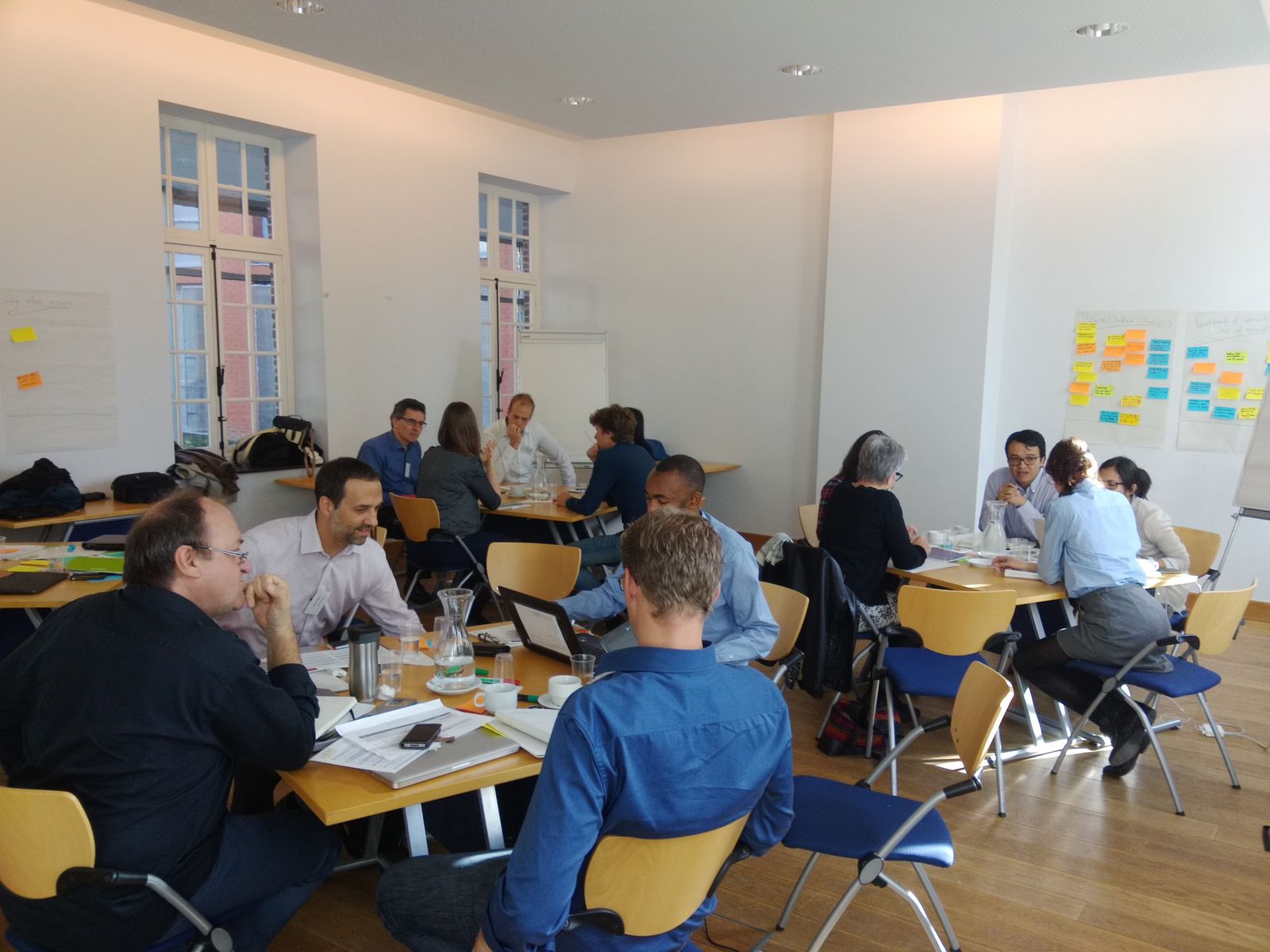 Multi-actor governance mechanisms