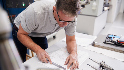 Returnable Steel Racks, Clip-Lok Crates, Bulk Containers - PackIQ