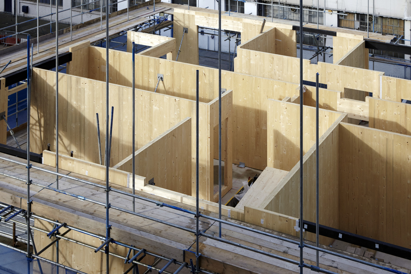 Engineer Pitch with HUB