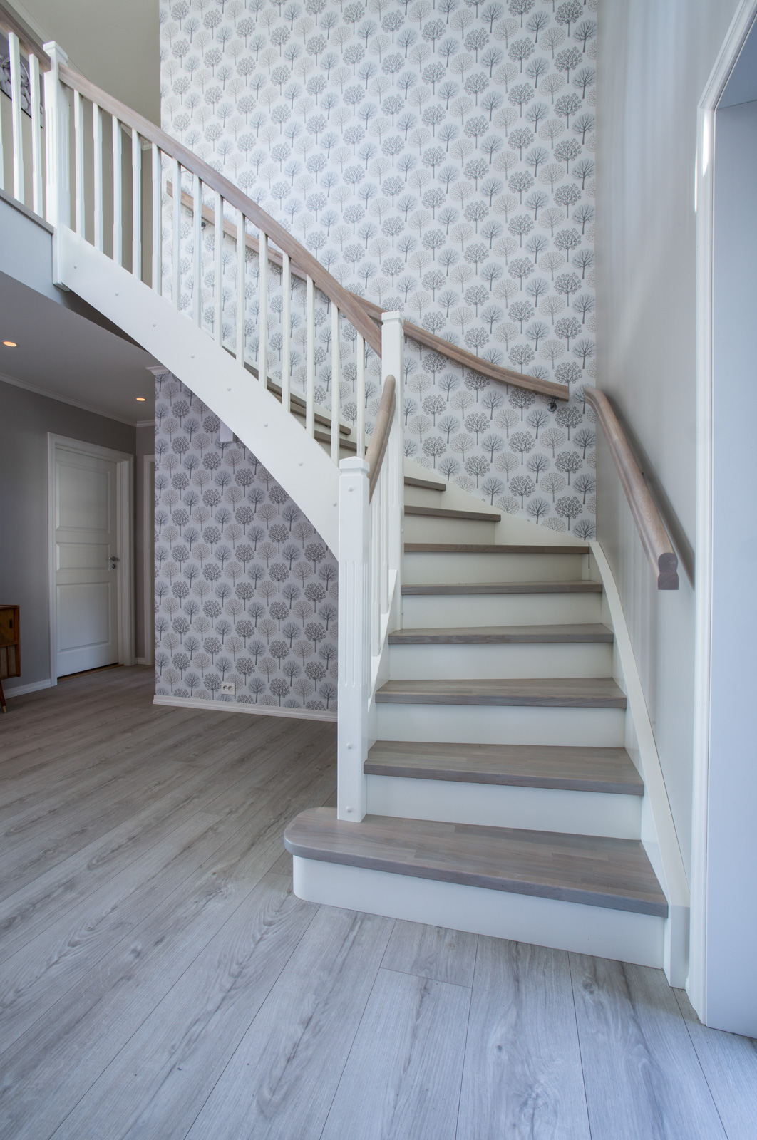 Trapperingen | Din lokale trappeleverandør