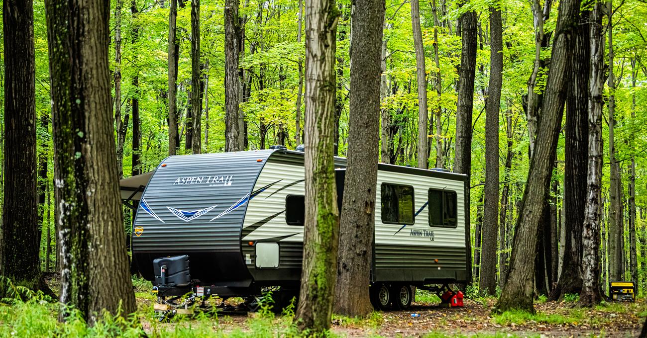 Camper Vs Mobile Home | RV Rank