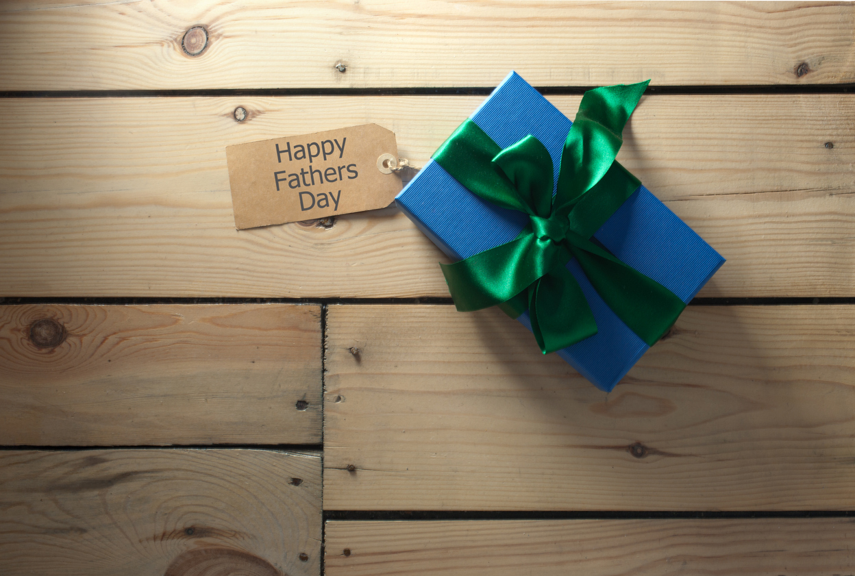 10 Thoughtful Father's Day Gift Ideas That Dad Will Love | GENCARE ...
