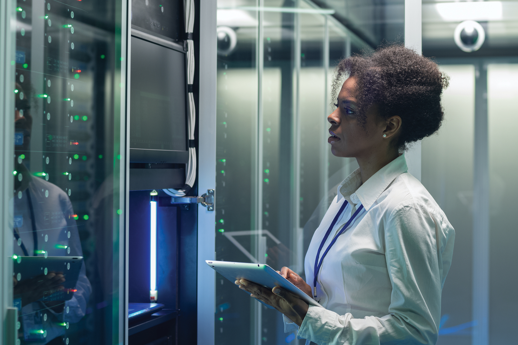 What is Cloud UC, and how is it different from managed or hosted ...