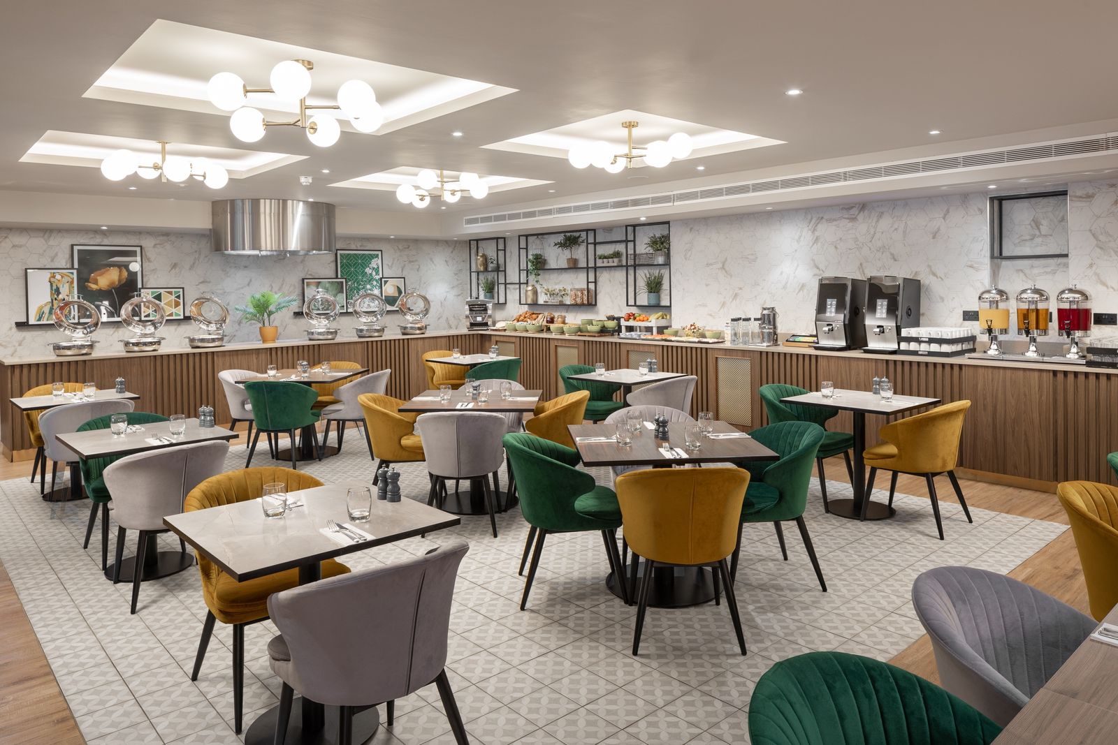 Breakfast | Holiday Inn Gatwick Worth