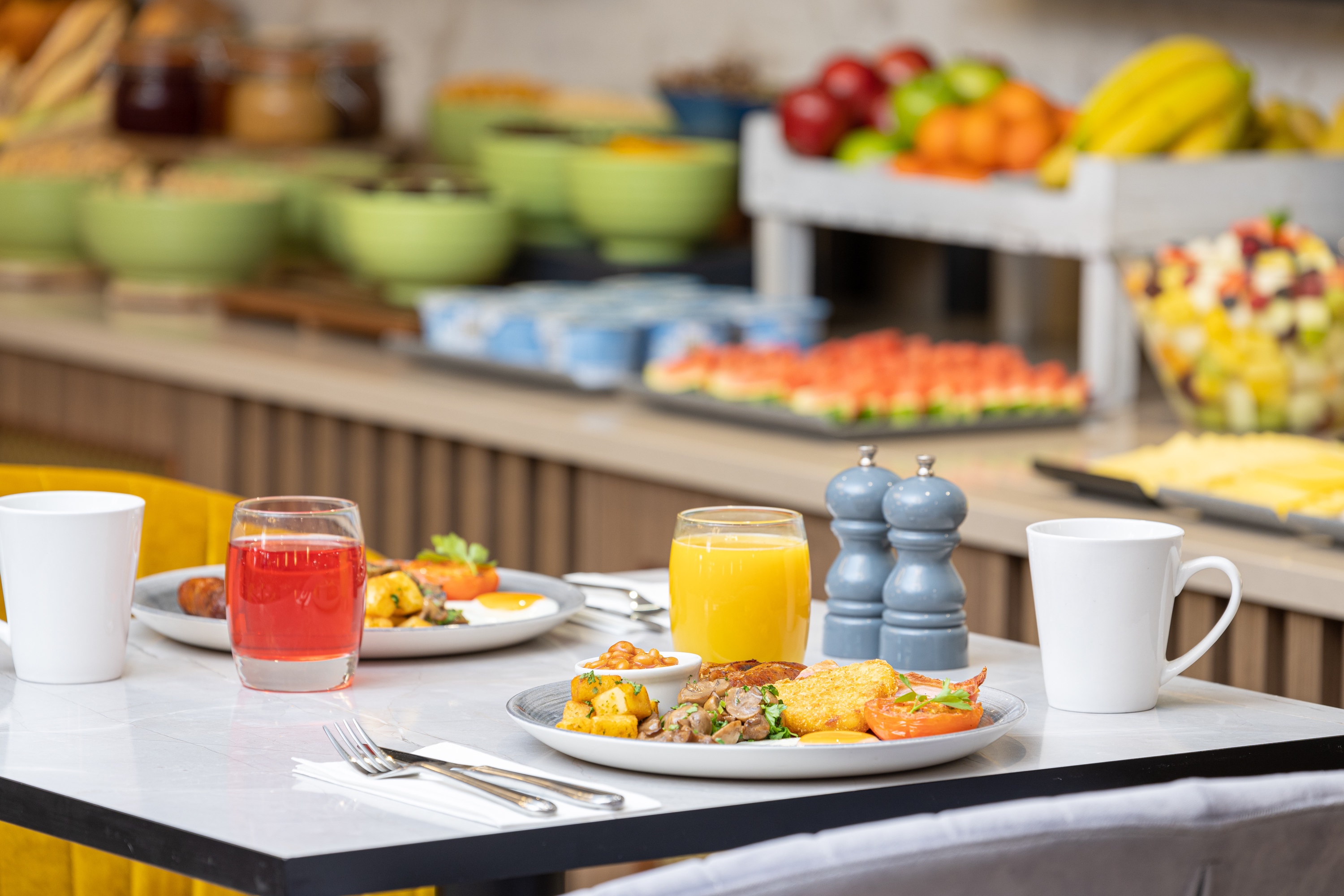 Breakfast | Holiday Inn Gatwick Worth