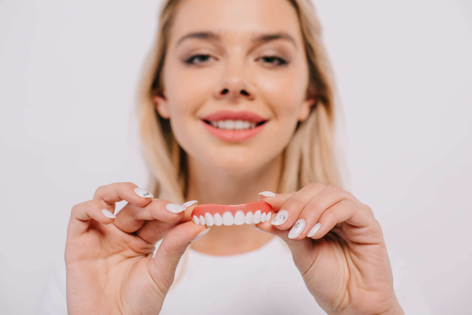 Tips and Tricks for Adapting to Wearing Dentures