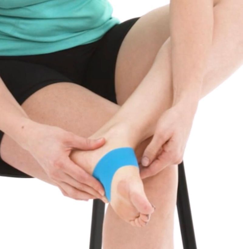 How to perform the Arch support taping - Physitrack