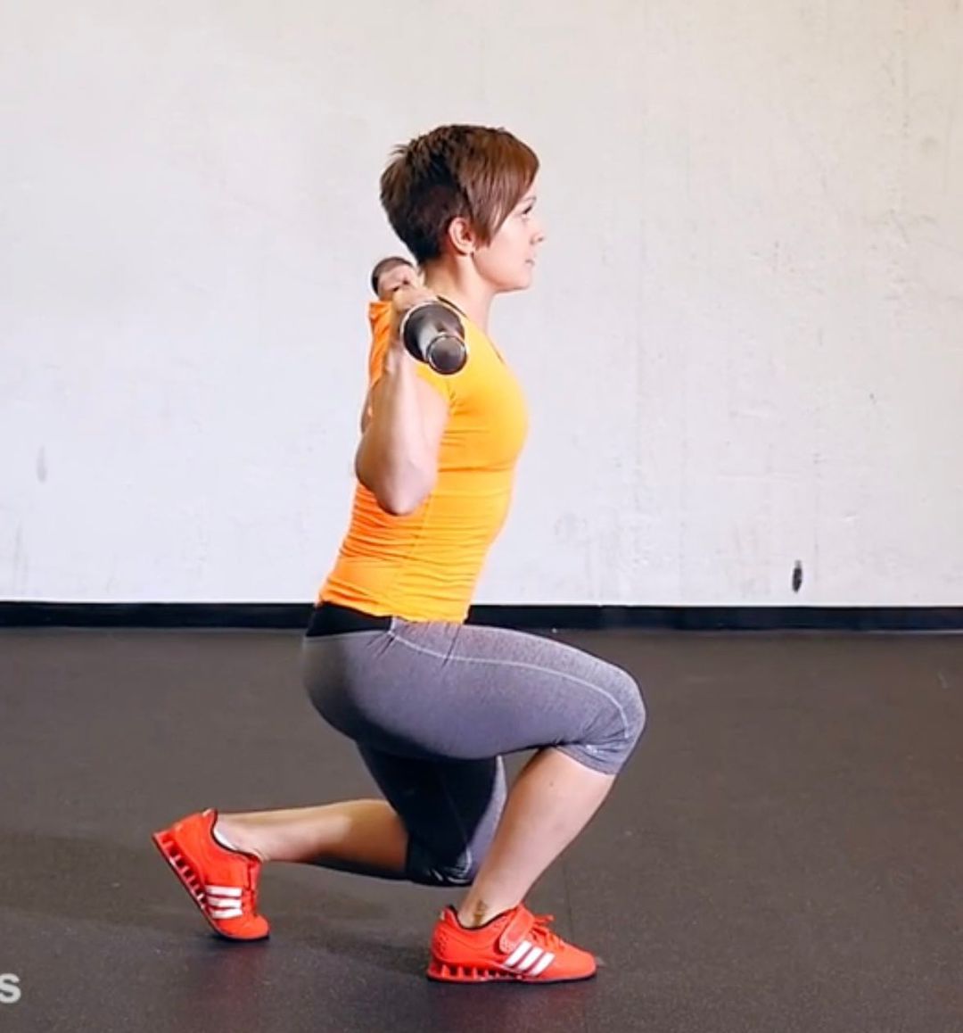 How to perform the Staggered Squat - Physitrack